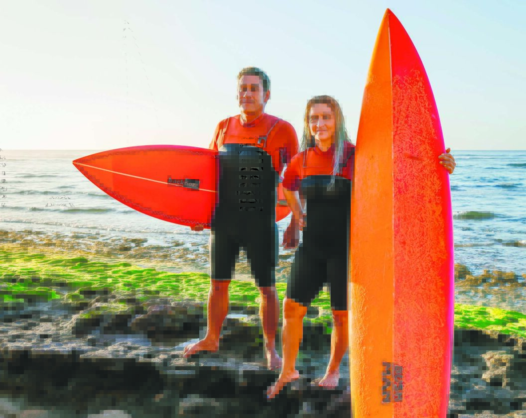 Former pro surfer who rode huge Pipeline waves dies in shark attack ...